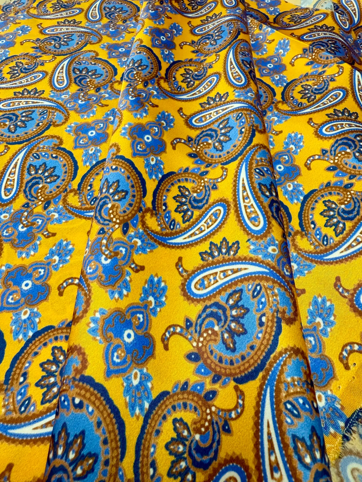 100% Silk Tie Made To Measure - Yellow - Paisley Pattern - Hand Made In ...